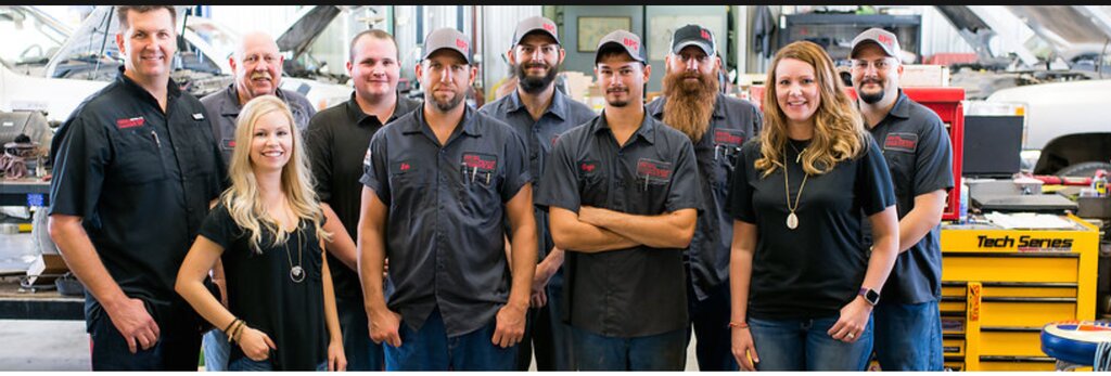 Kamyon ve ağır vasıta satış ve servis firmaları Diesel Pickup Specialists, Inc, Kansas Eyaleti, foto