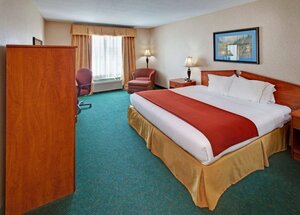 Holiday Inn Express Hotel & Suites Dickinson (North Dakota, Stark County, Dickinson), otel  Dickinson'dan