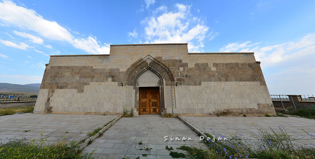 Turistik yerler Iğdır Kervansarayı, Iğdır, foto
