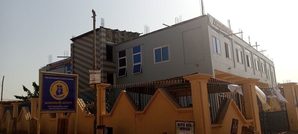 Protestan kilisesi Aldersgate Methodist Church, Akra, foto