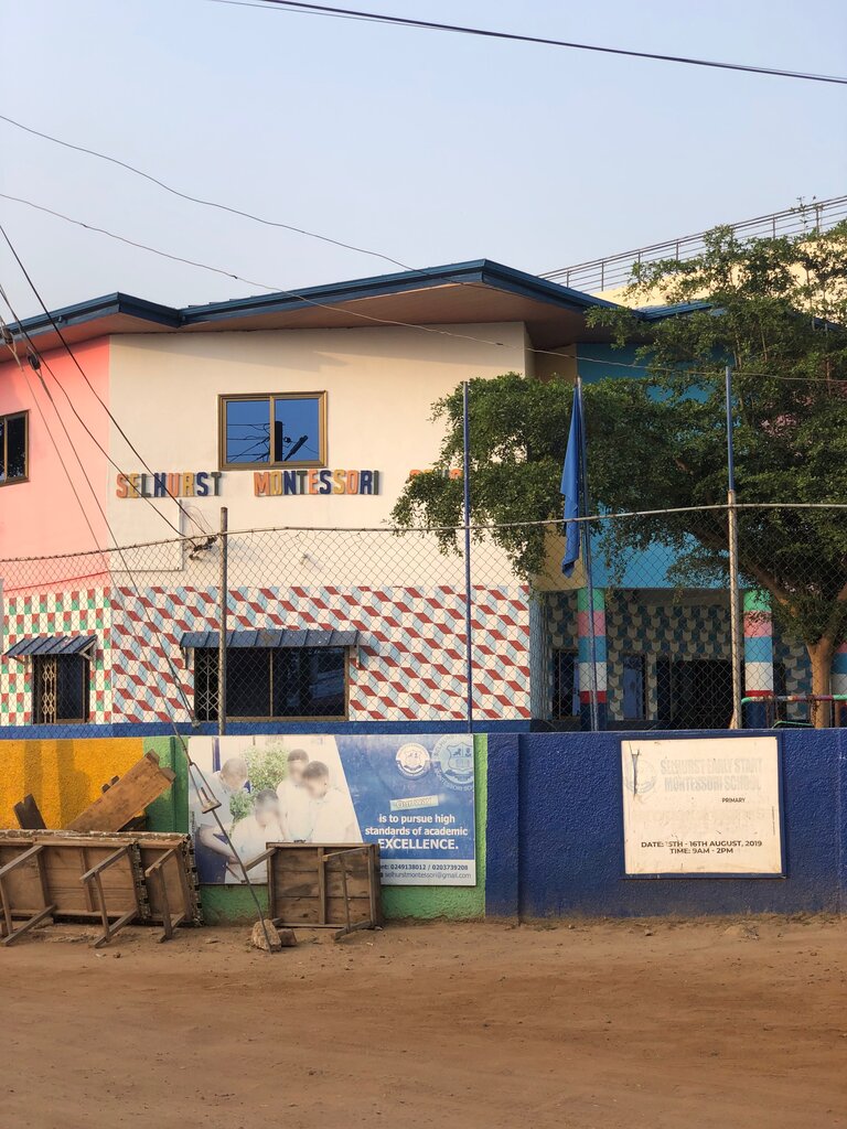 Ortaokul Selhurst Montessori School, Dünya, foto
