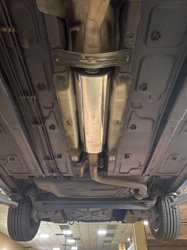 Otomobil servisi Автовыхлоп, Moskova, foto