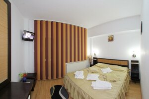 Villa Select (Bucharest, Bucharest Sector 4, Strada Trei Brazi, 43), otel  Dünya'dan