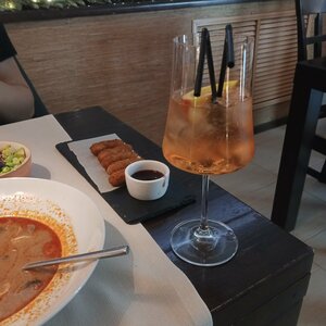 Tokyo (Proletarskaya ulitsa No:80), restoran  Rossoş'tan