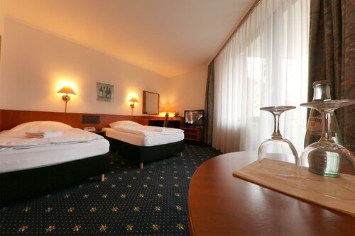 Otel Karaman Group Hotel, Bad Nenndorf, foto