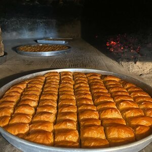 Tatlıcı Yunus (Gaziantep, Şahinbey, Güneş Mah., 87001 Nolu Cad., 112A), pasta, şekerleme ve tatlı  Gaziantep'ten