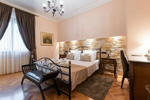 Unique Luxury Rooms (Split-Dalmatia County, Split), otel  Split'ten