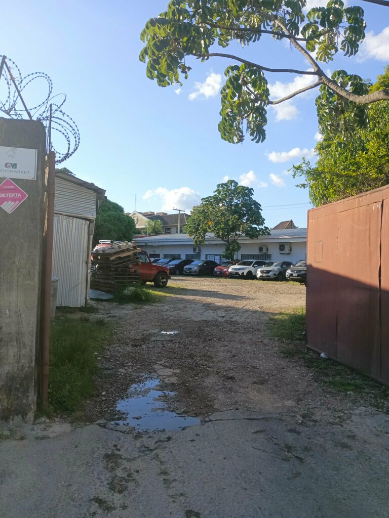 Otopark alanı HP medical, Santa‑Krus, foto