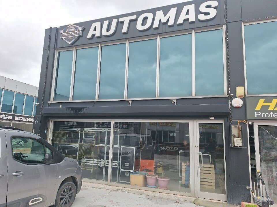 Otomobil satış galerileri Automas, İstanbul, foto