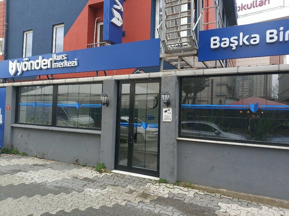 Eğitim merkezleri Yönder Kurs Merkezi, İstanbul, foto