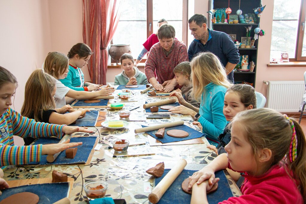 Sergi salonları, galeriler Kids art centre, Tulskaya oblastı, foto