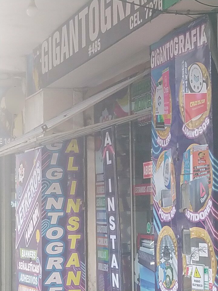 Market Gigantografía, Santa‑Krus, foto