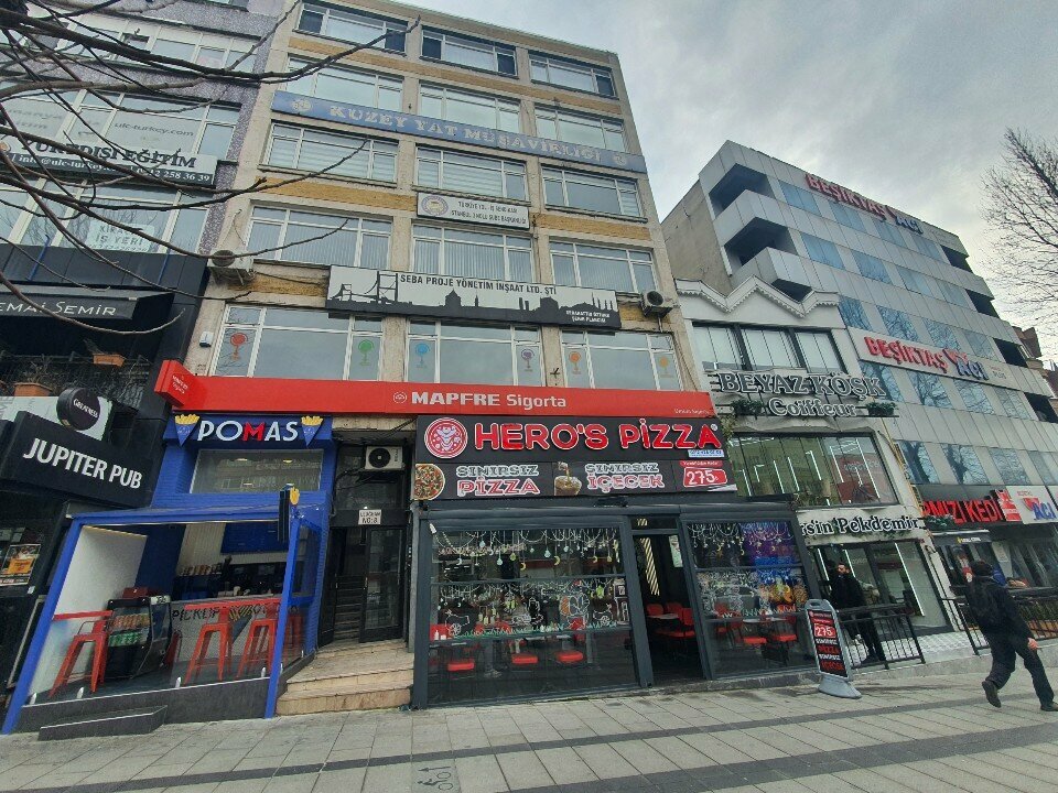 Fast food Pomas Friet, İstanbul, foto