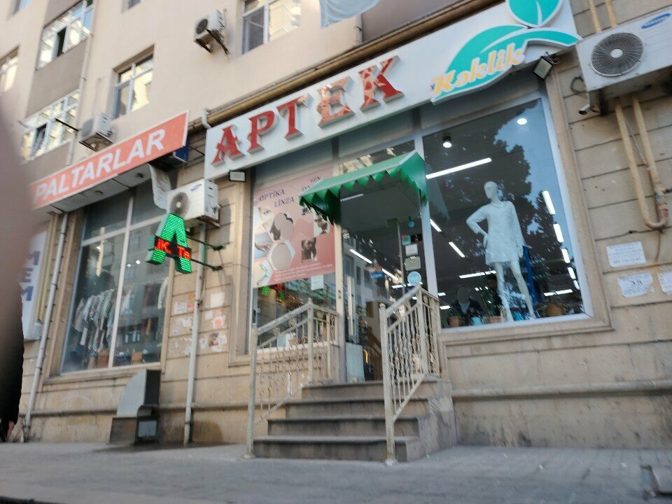Eczaneler Aptek impulse, Bakü, foto