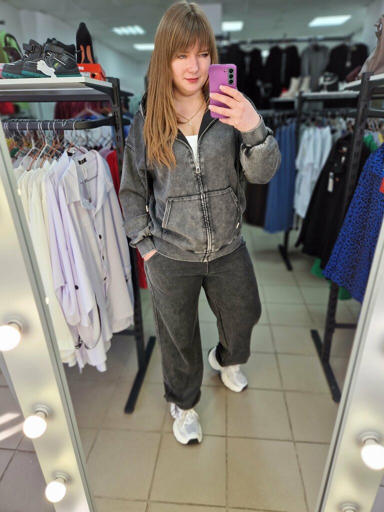 Giyim mağazası Sova, Saratov, foto