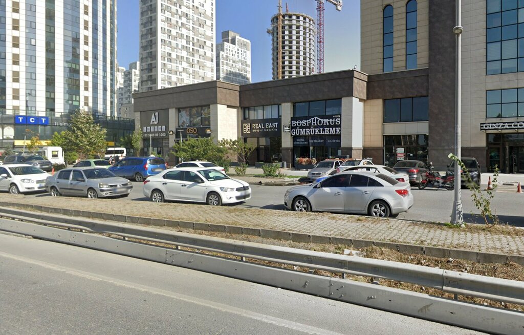 Emlak ofisi Real East, Moskova, foto
