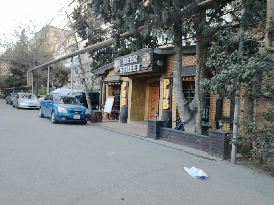 Bar Famous Pub Baku, Bakü, foto