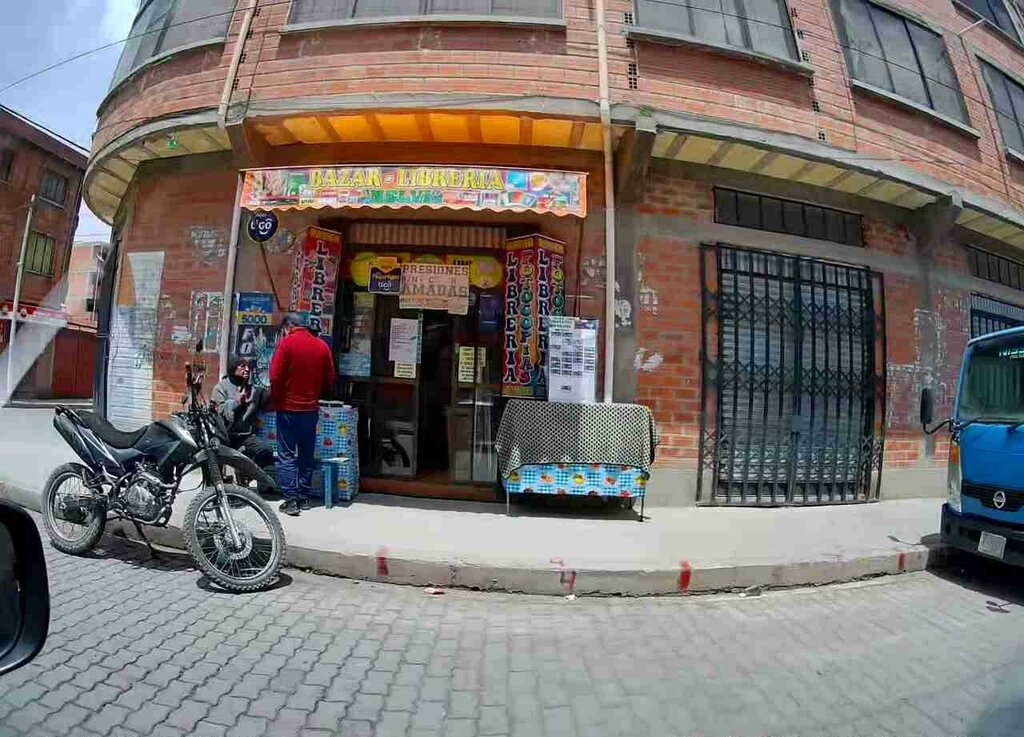 Kırtasiyeler Nelvi Bookstore Bazaar, El Alto, foto