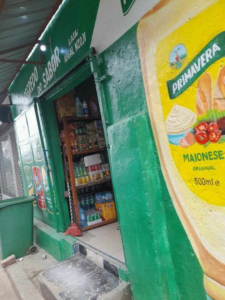 Toptan satış mağazaları Loja, Loanda, foto