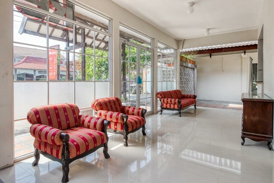 Otel RedDoorz near Malioboro Tugu Station Jogja 2, Yogyakarta, foto