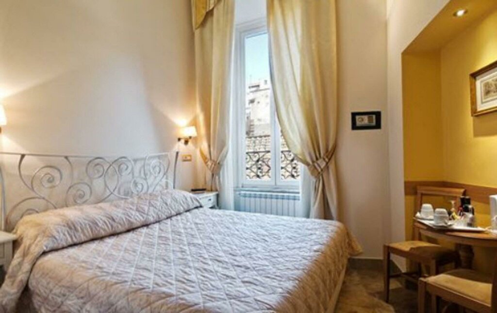 Otel Hotel Le Clarisse al Pantheon, Roma, foto