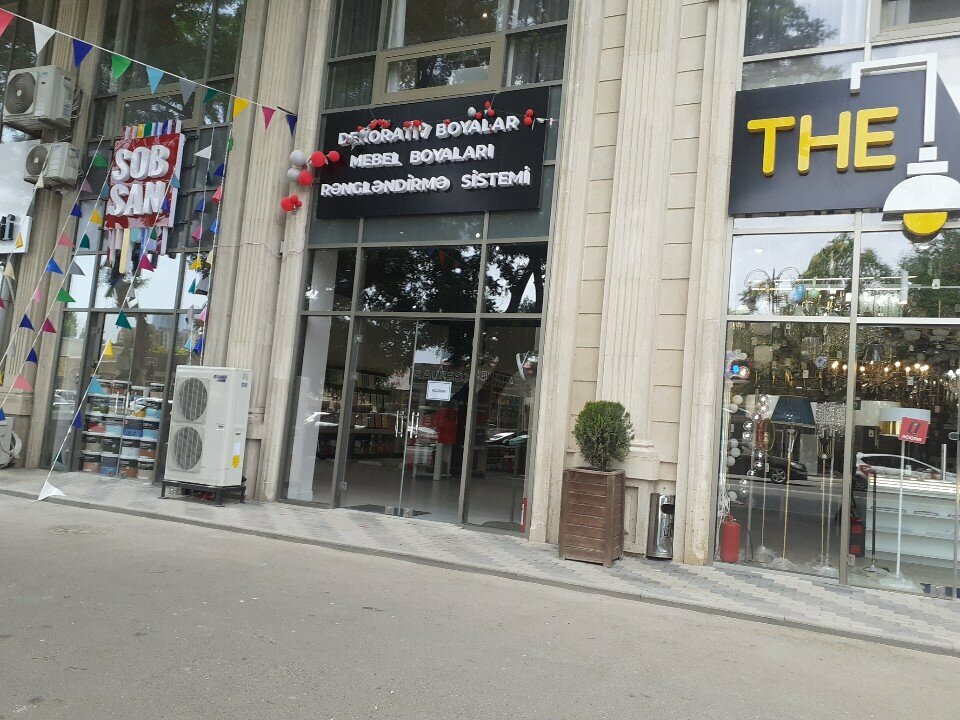 Boya ve cila malzemeleri üretim ve satış yerleri Sob San, Bakü, foto