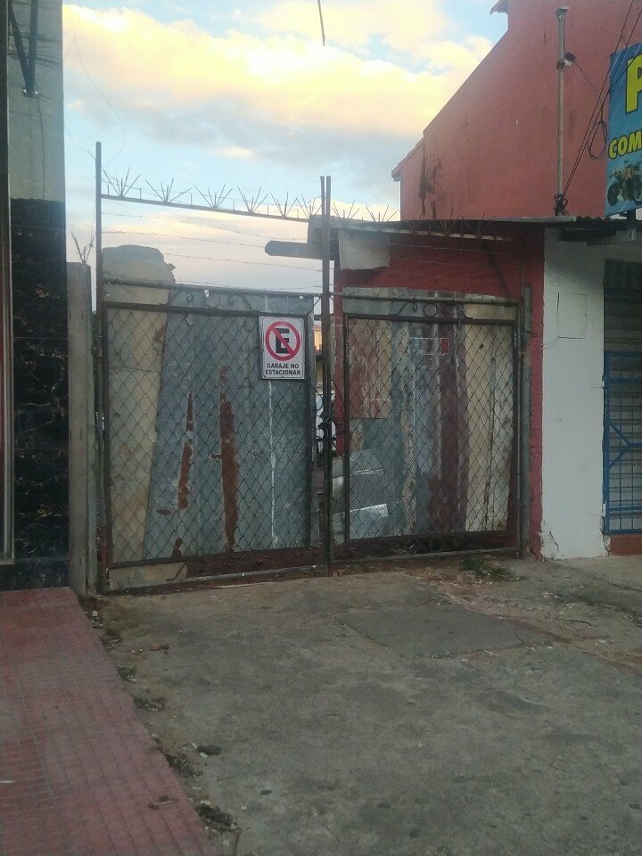 Otopark alanı Garaje no estacionar, Santa‑Krus, foto