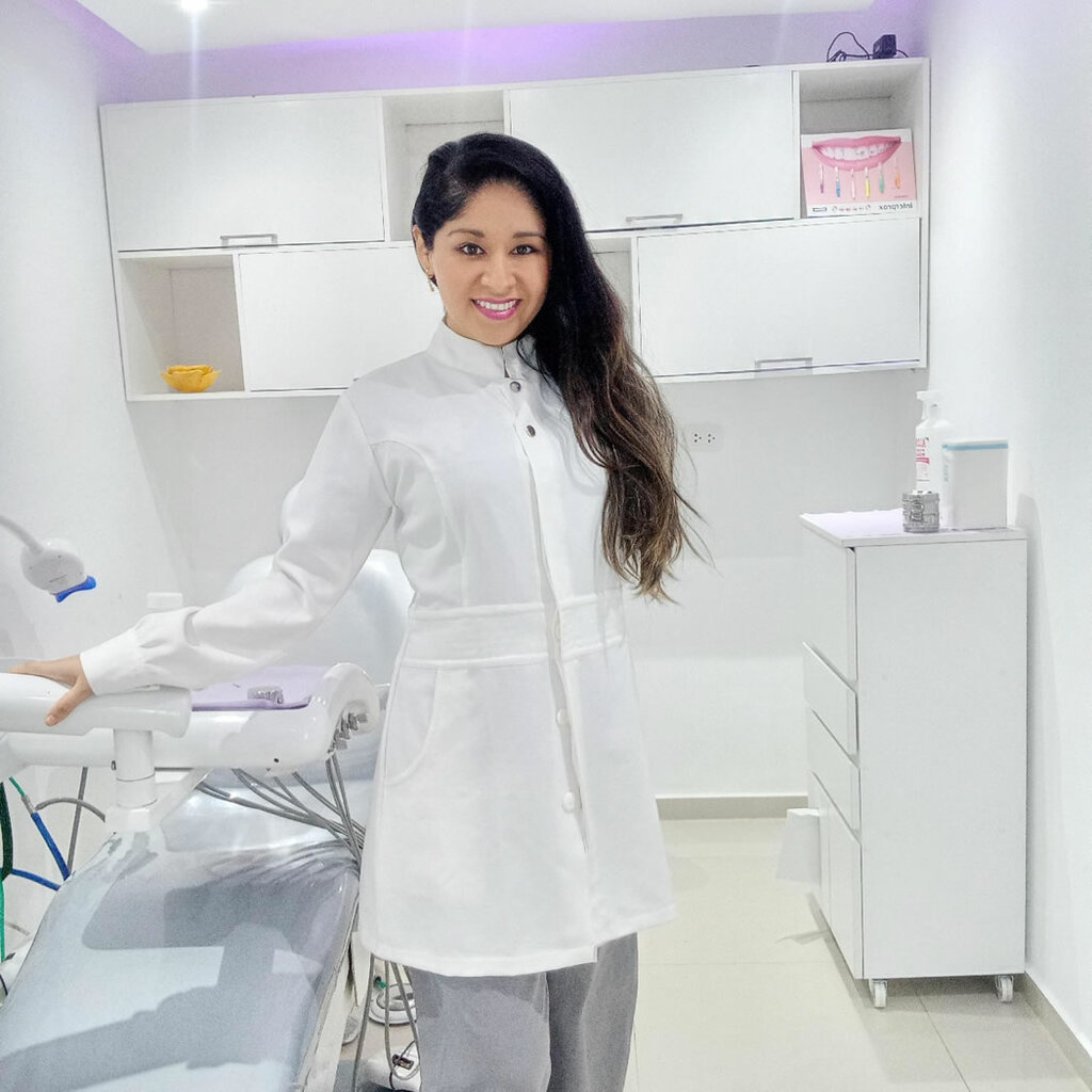 Özel ağız ve diş sağlığı klinikleri ve muayenehaneleri Lizbeth Munoz Ruiz, Trujillo, foto