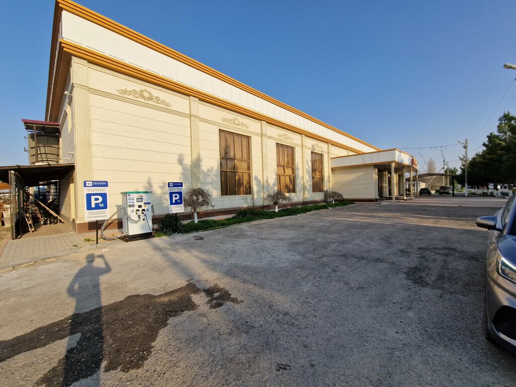 Elektrikli oto şarj istasyonları Trianon Energy, Cizzak, foto