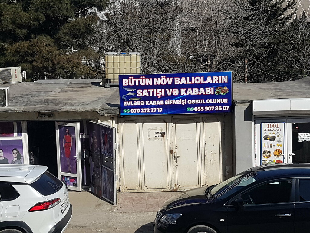 Balık ve deniz ürünleri Bütün növ balıqların satışı və kababı, Bakü, foto