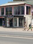 Queen Vânia (Luanda, Rua dos Heróis), giyim mağazası  Loanda'dan