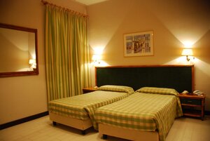 Hotel Baia Del Sole (Lazio, Roma, Civitavecchia, Via Daniele Rossi), otel  Civitavecchia'dan