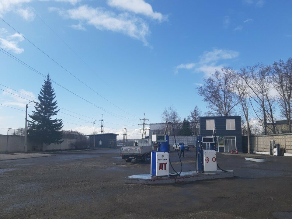 Benzin istasyonu СибТоп, Krasnoyarsk, foto