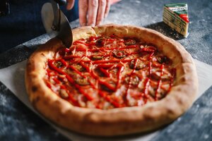 Pizzavhatu (prospekt V.V. Mikhaylova No:3/2, zhiloy rayon Lesnaya Polyana), hazır yemek teslim servisleri  Kemerovo'dan