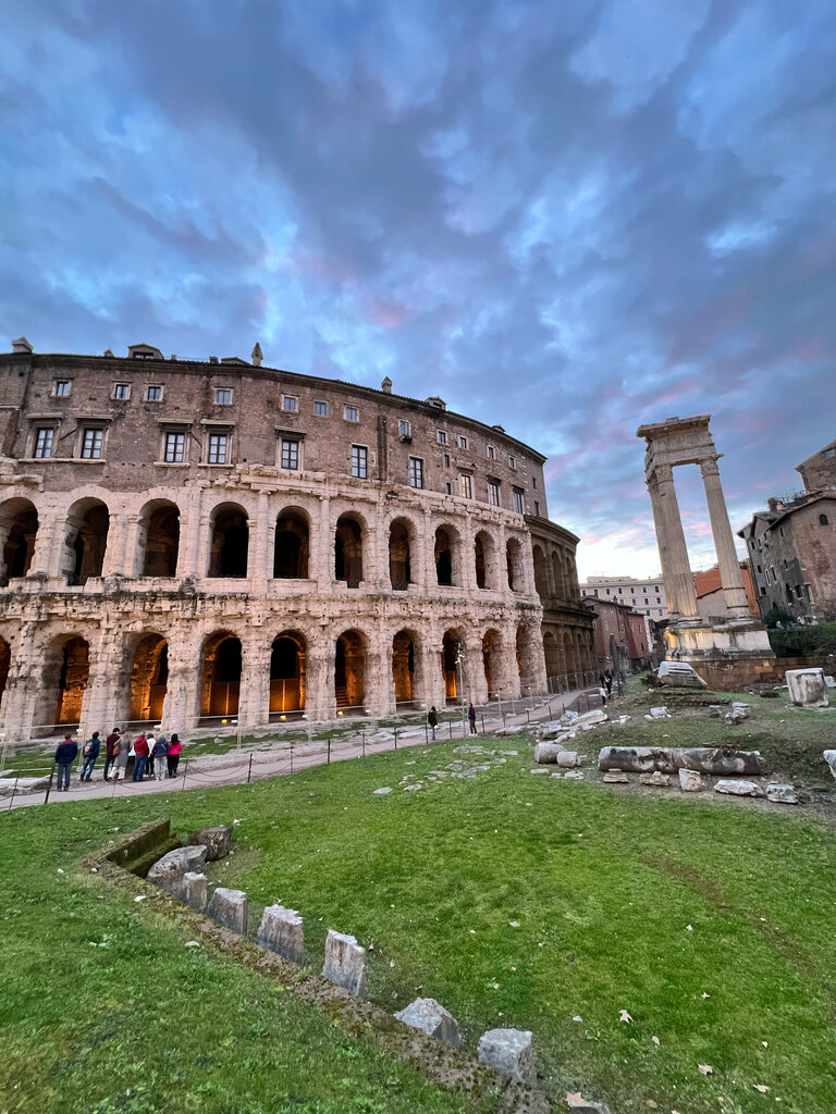Turistik yerler Teatro Marcello, Roma, foto