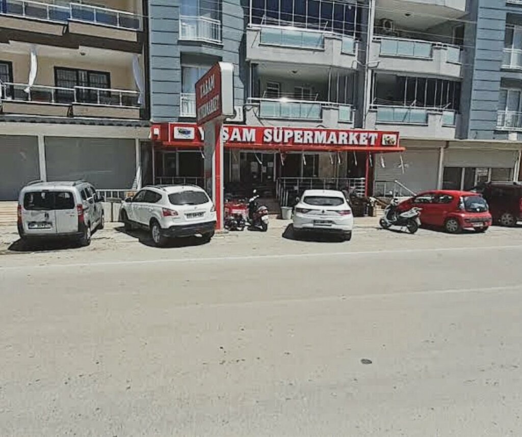 Süpermarket Üstün Süpermarket, Arsuz, foto