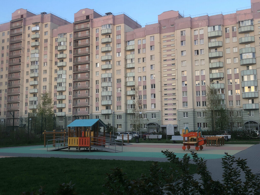 Oyun alanı Playground, Saint‑Petersburg, foto