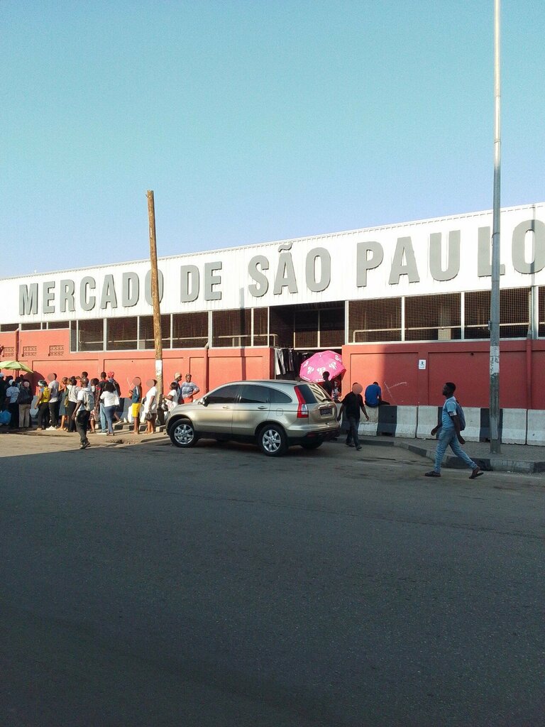 Mini-market Mercado do São Paulo, Loanda, foto