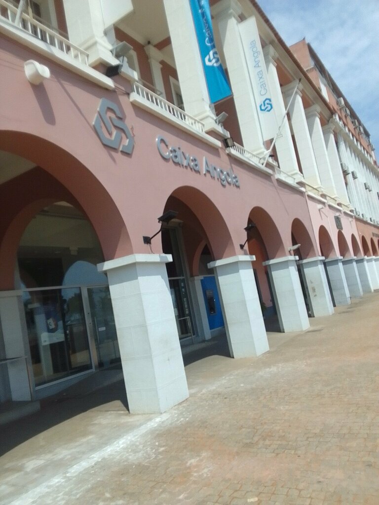 Banka Caixa Angola, Loanda, foto