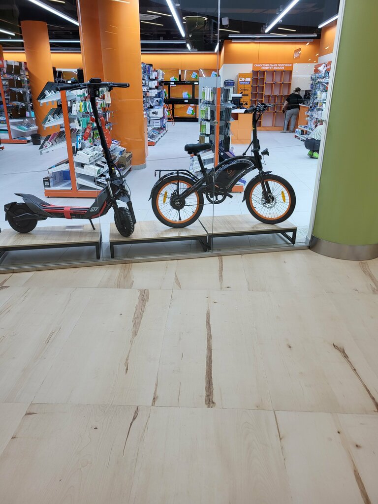 Elektronik eşya mağazaları DNS, Saint‑Petersburg, foto