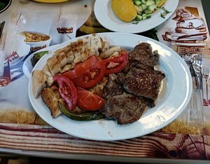 Gamalı Köftecisi (Subaşı Mah., Son Durak Sok., No:4, Turgutlu, Manisa), kafe  Turgutlu'dan