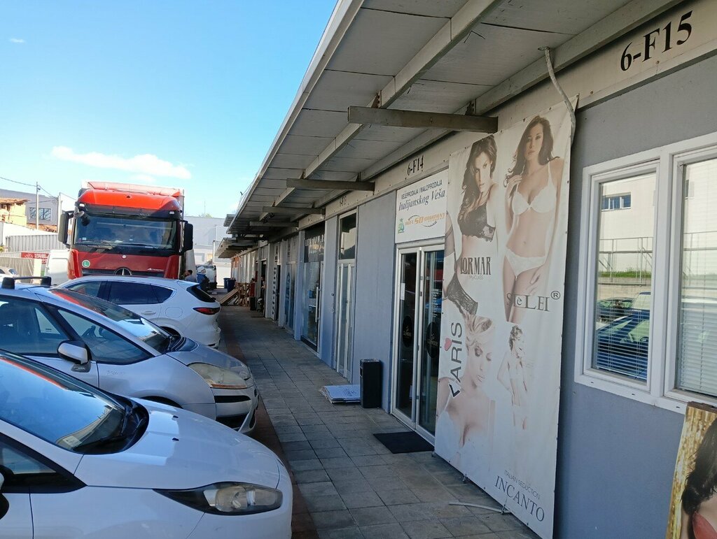 Toptan iç çamaşırı Duel Sd Company, Belgrad, foto