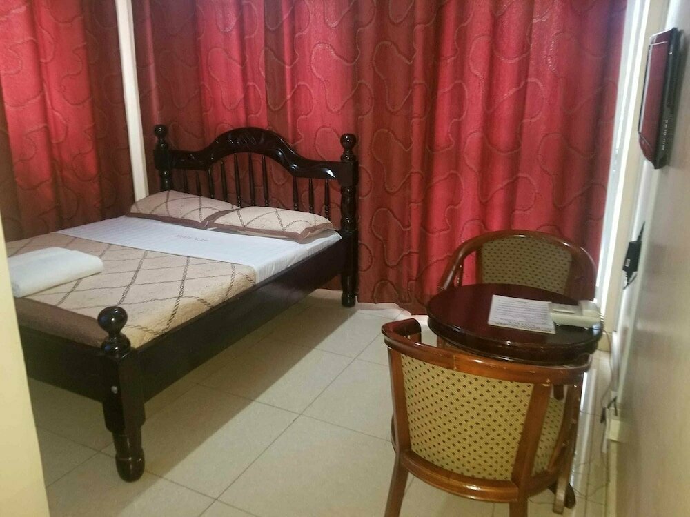 Otel Hotel Hensek, Kampala, foto