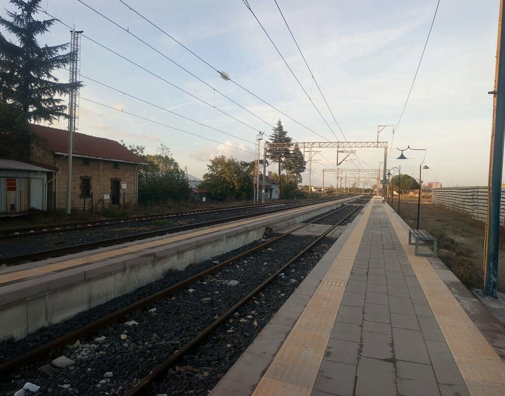 Tren istasyonu Velimeşe Tren İstasyonu, Ergene, foto