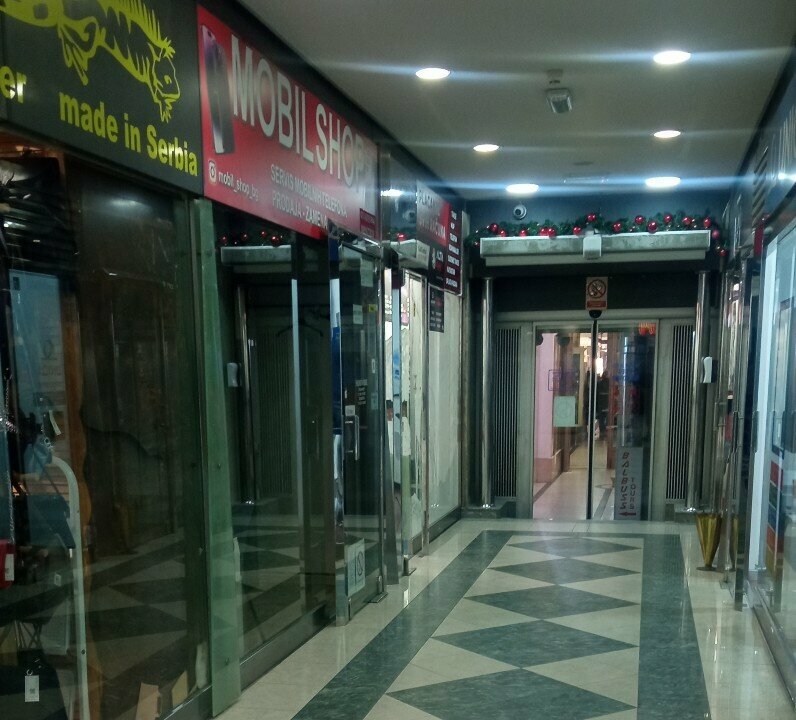 Cep telefonu ve aksesuarları satış mağazaları Mobil Shop, Belgrad, foto