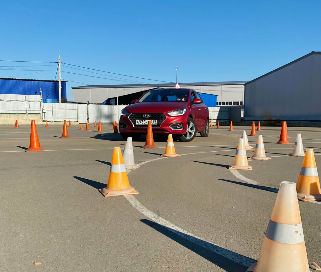 Sürücü kursları У руля, Moskova, foto