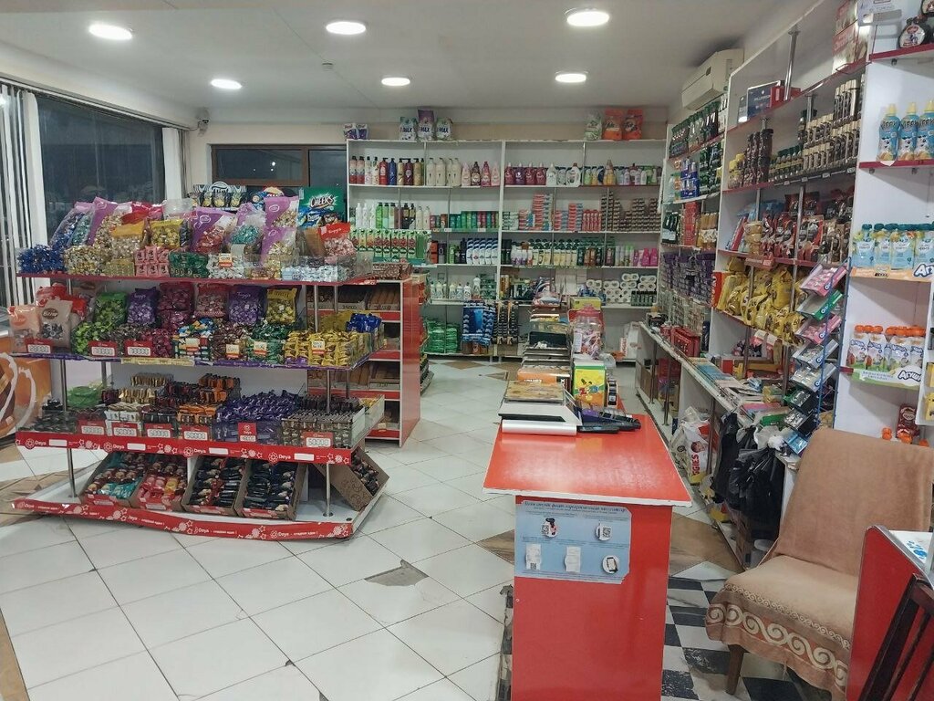 Alışveriş merkezleri Икром-маркет, Cizzak, foto
