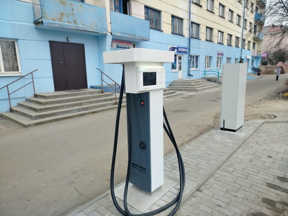 Elektrikli oto şarj istasyonları Pandora retro 80, Bobruisk, foto