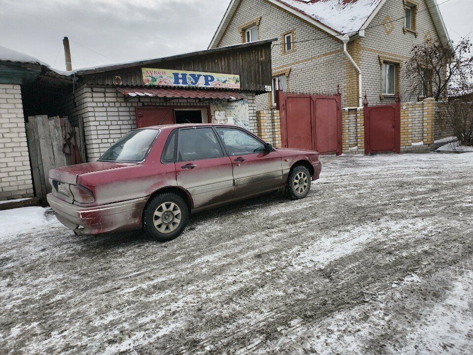 Market Nur, Semey, foto