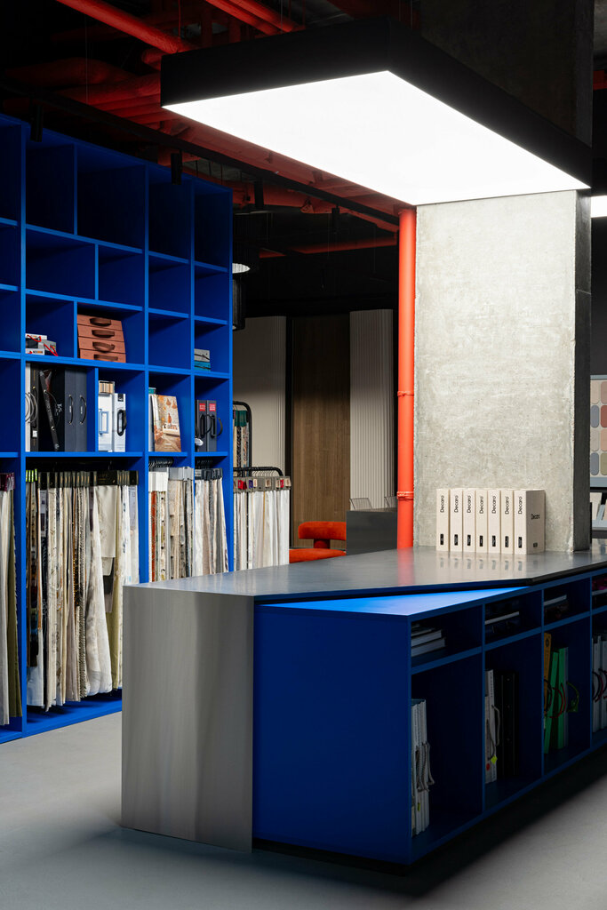 Boya ve cila malzemeleri üretim ve satış yerleri Krasno by Loymina, Kazan, foto